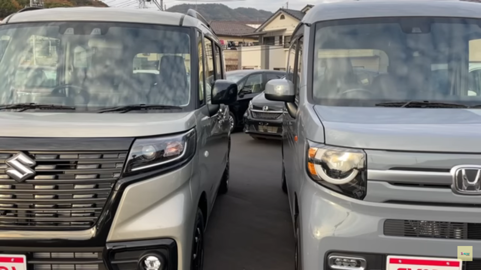 【スペーシアベース vs N-VAN】”4ナンバー”軽バン比較！室内空間や使い勝手などの違いを分析！ | サコダ車輌グループ